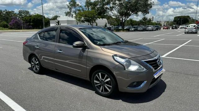NISSAN VERSA 2018 Usados e Novos
