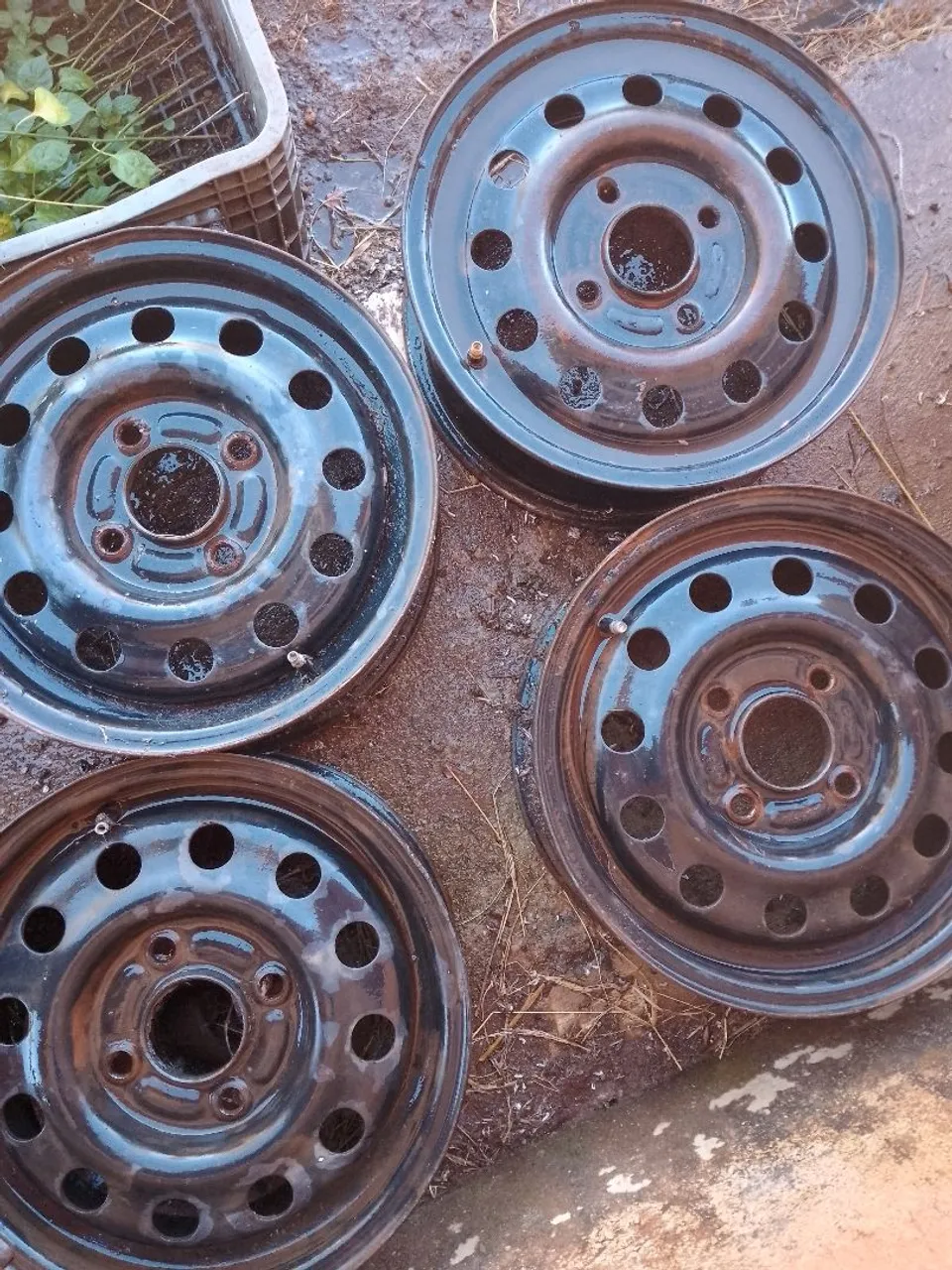 "rodas de carro" - Peças para carros, vans e utilitários no Brasil