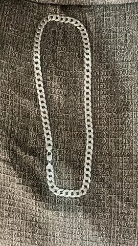 "graves de 18 polegadas" no Brasil