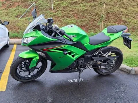Motos KAWASAKI NINJA 300 no Brasil
