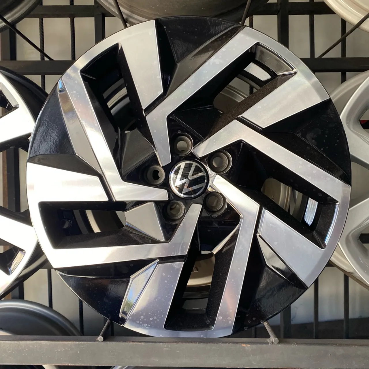 "rodas t cross" - Peças para carros, vans e utilitários no Brasil