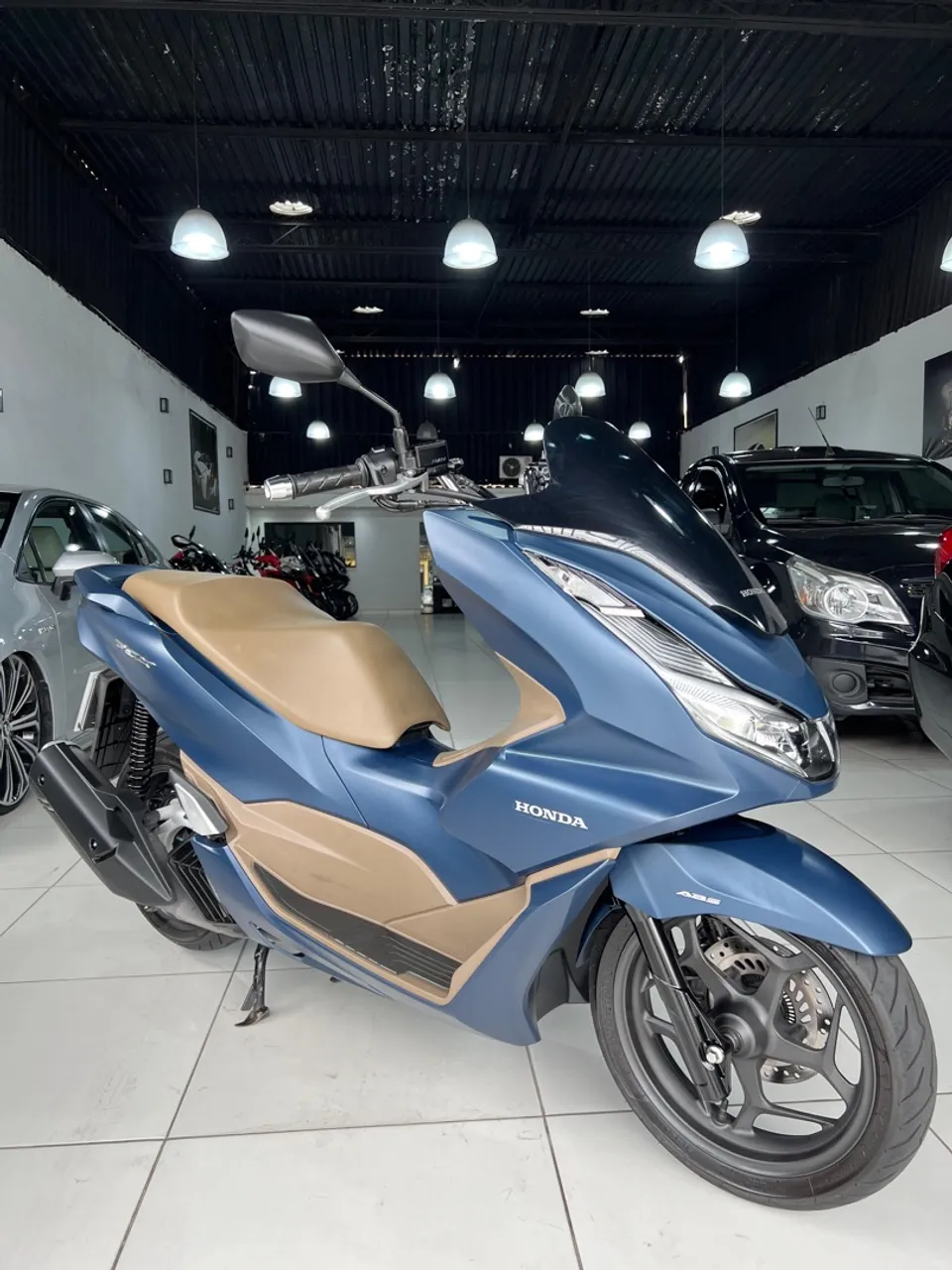 Motos Honda PCX 2024 no Brasil