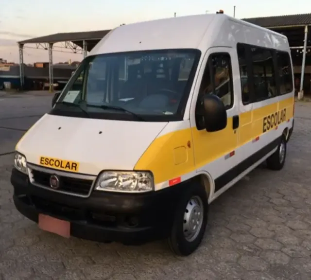 "carro escolar" - Carros Usados e Novos à venda