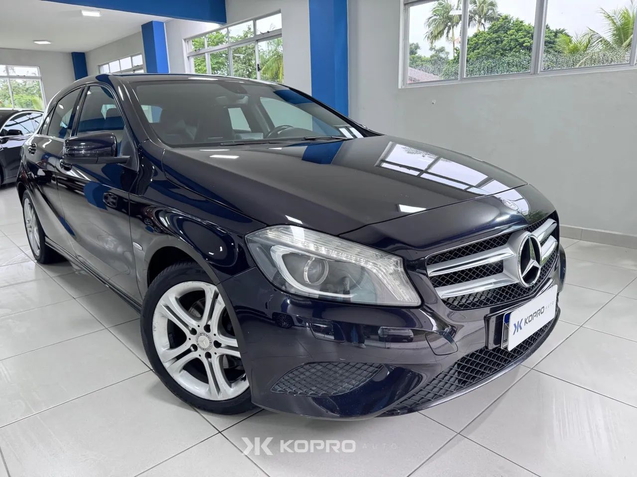 MERCEDES-BENZ A-200 2015 Usados e Novos