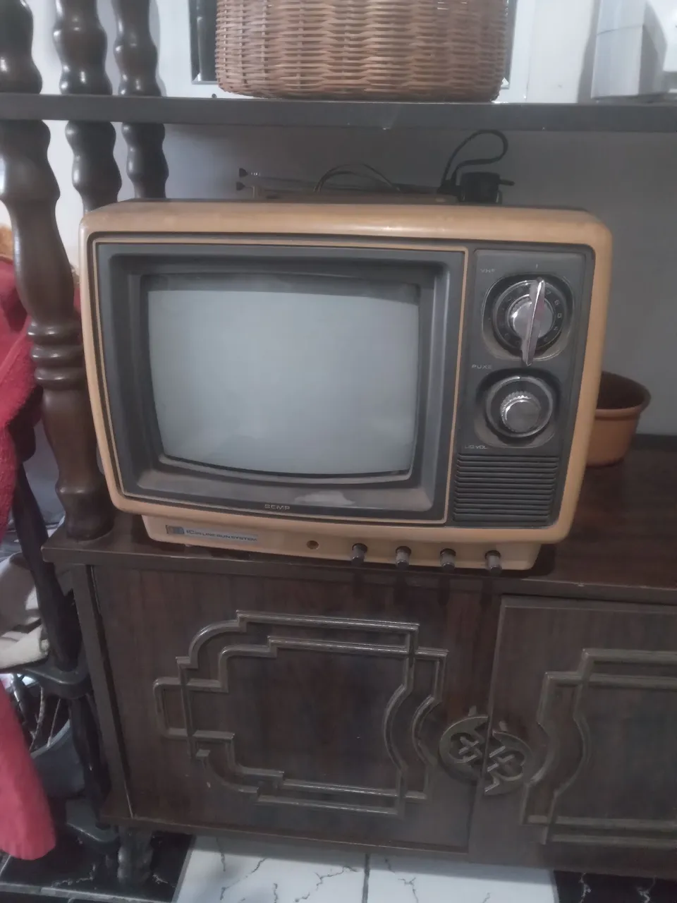 "tv antiga" no Brasil