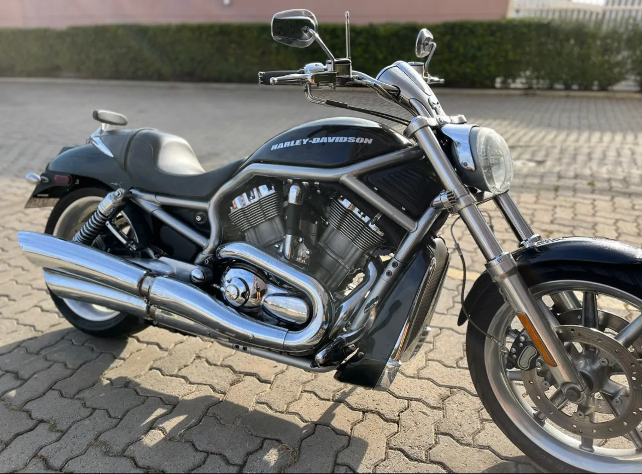 Motos HARLEY-DAVIDSON V-ROD no Brasil