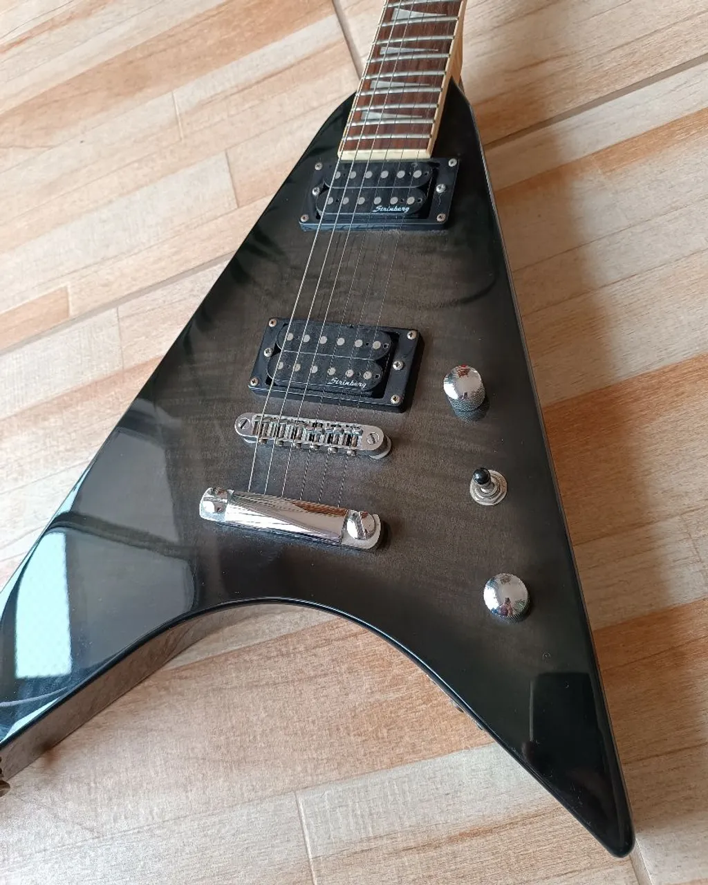 "guitarras flying v" - Instrumentos musicais no Brasil