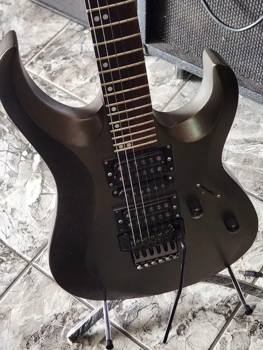"guitarra superstrato" - Instrumentos musicais no Brasil