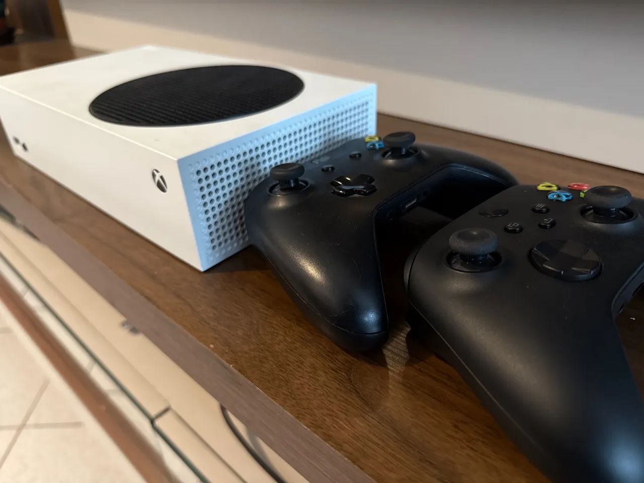 Xbox Series S praticamente novo - Consoles de Vídeo Game - Jardim ...