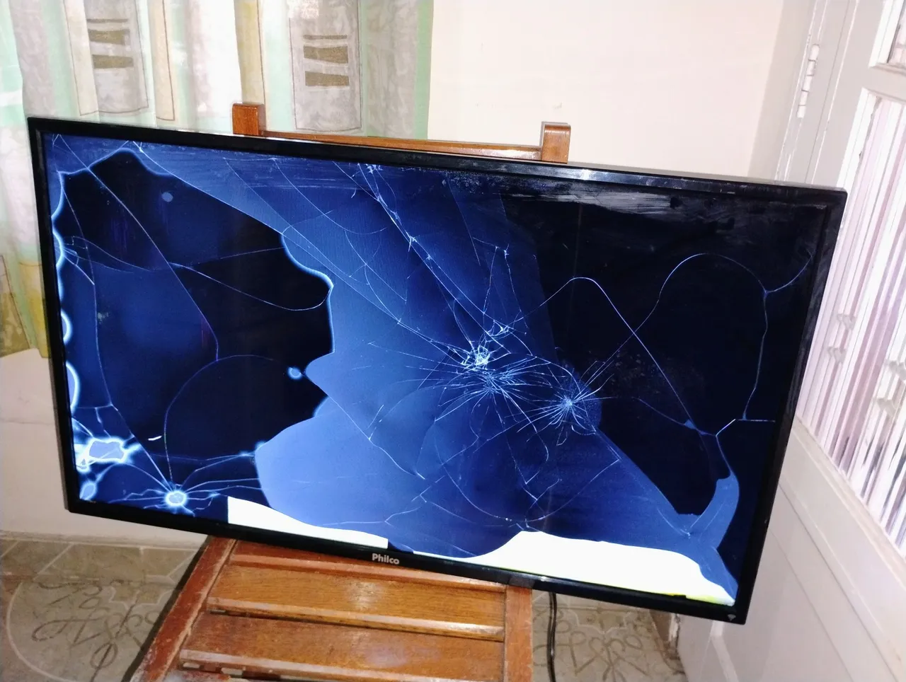 "tela philco 32 led" - TVs no Brasil