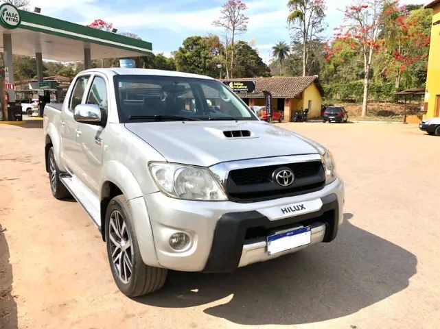 TOYOTA HILUX 2010 Usados e Novos