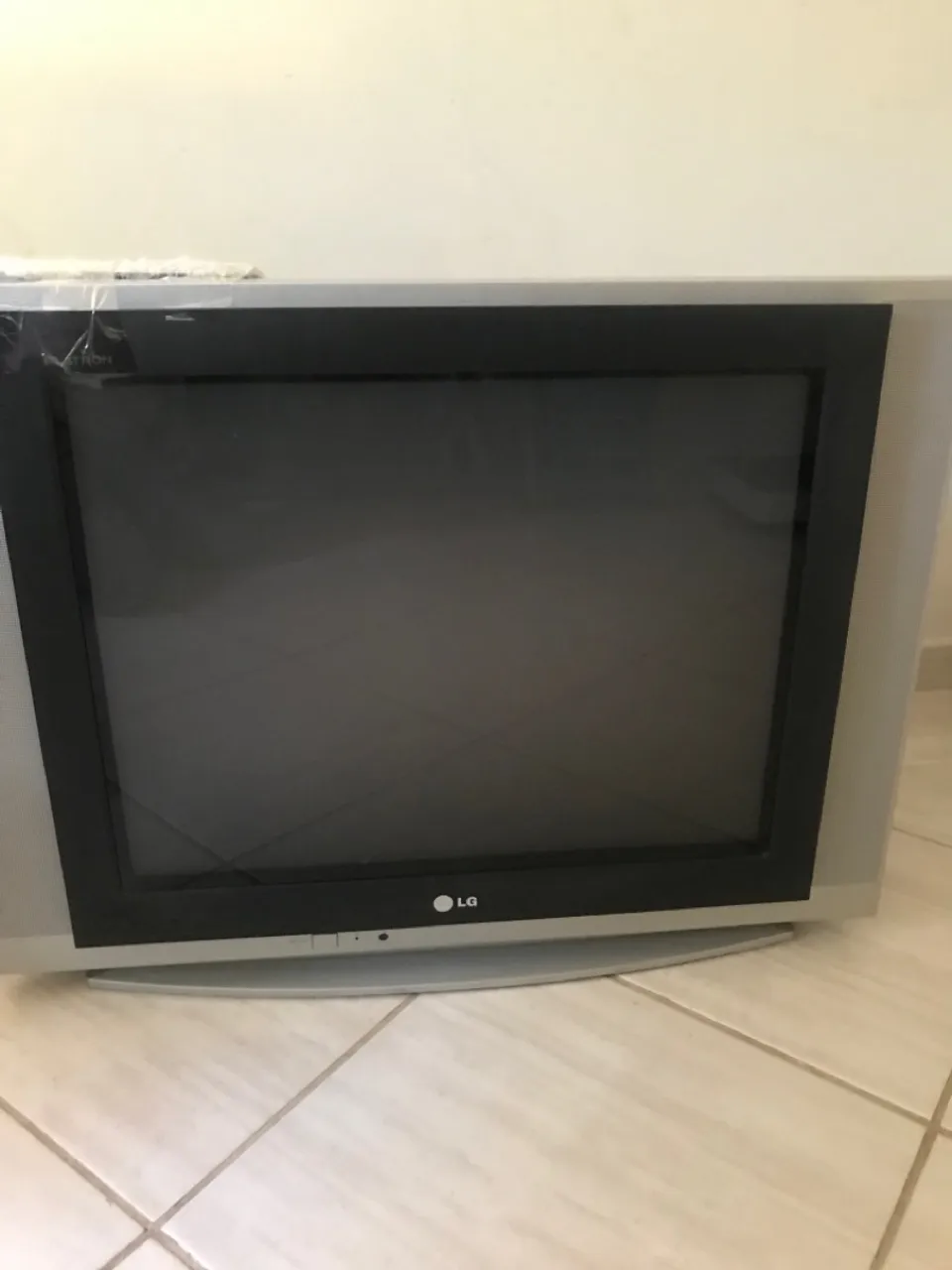 "tv de tubo" - TVs no Brasil