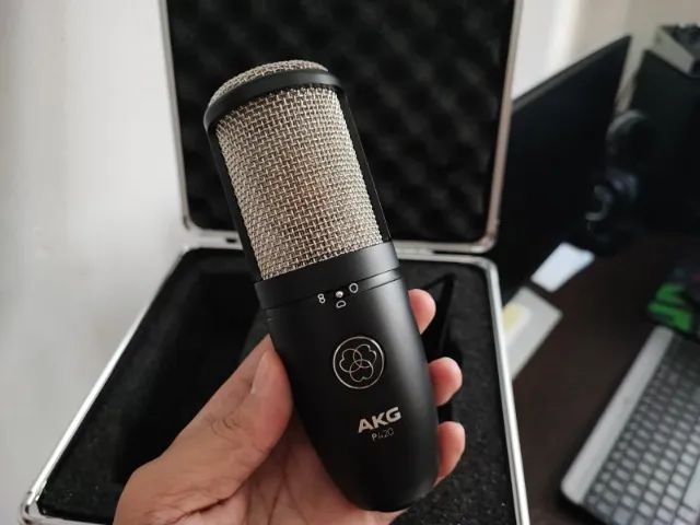 "microfones akg" no Brasil