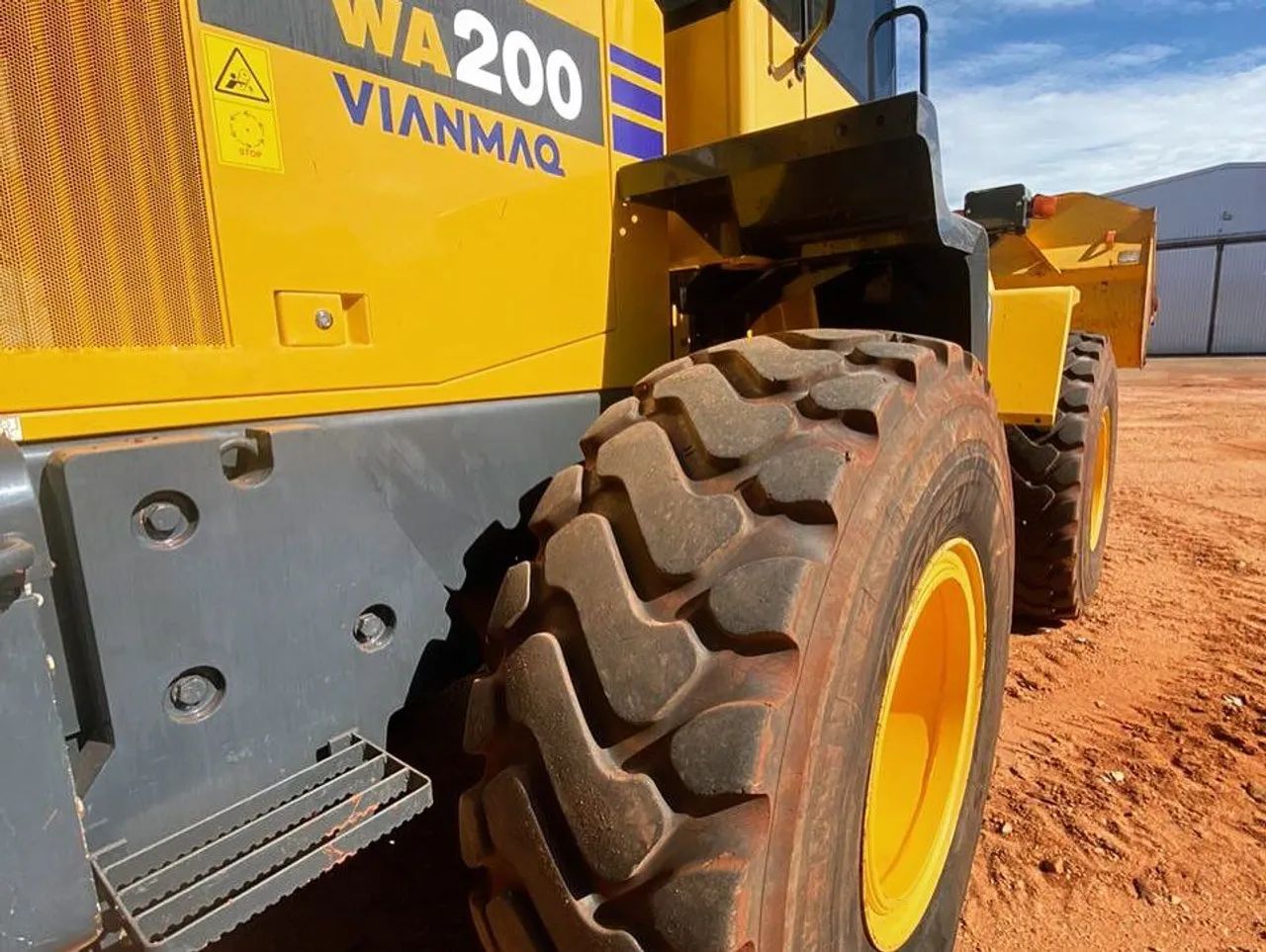 PÁ CARREGADEIRA - Máquinas pesadas para construção - Área Rural de ...