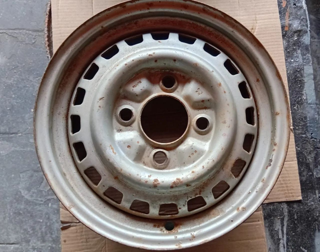 roda fusca aro 15 4 furos sem resalto - Carros, vans e utilitários ...