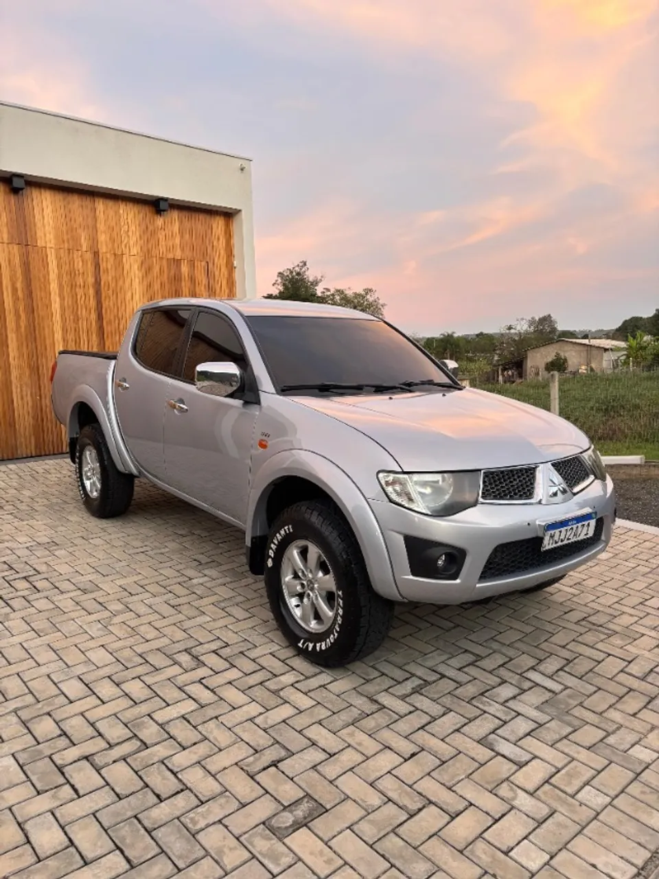 MITSUBISHI L200 2012 Usados e Novos