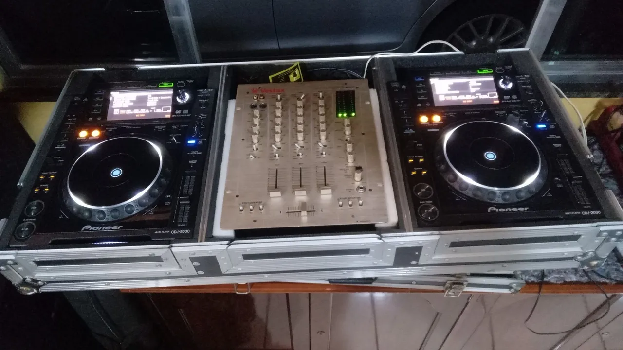 "cdj 2000" no Brasil