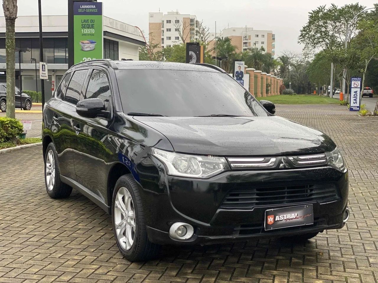 MITSUBISHI OUTLANDER Usados e Novos