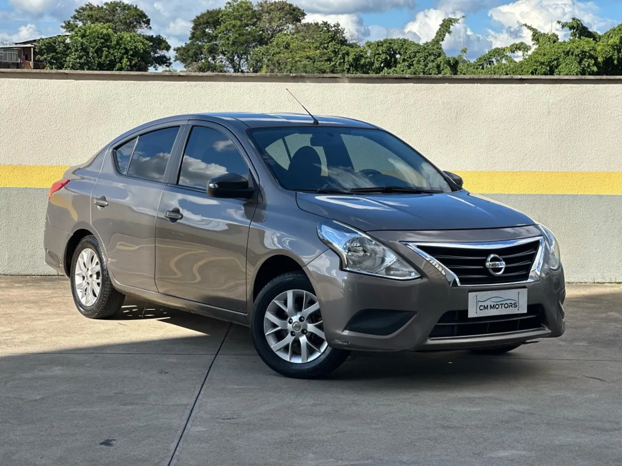 NISSAN VERSA 2020 Usados e Novos