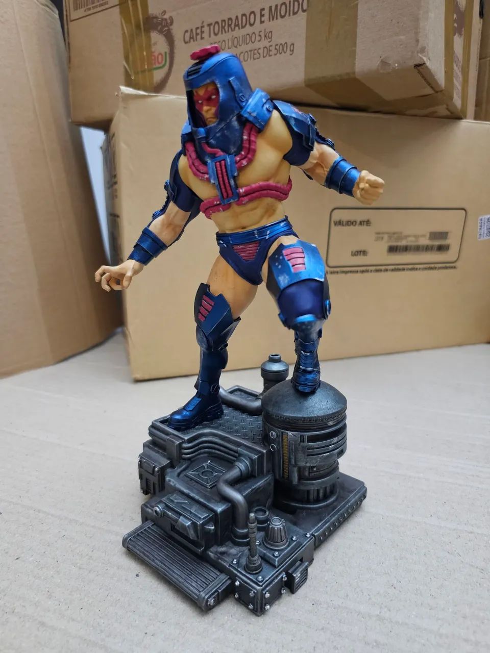 Multifaces - IRON STUDIOS - SEM CAIXA - MOTU - Hobbies e coleções ...