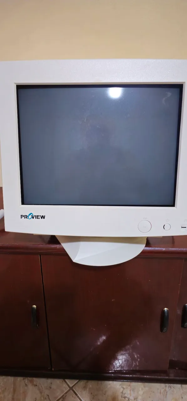 "monitor crt" - Monitores no Brasil