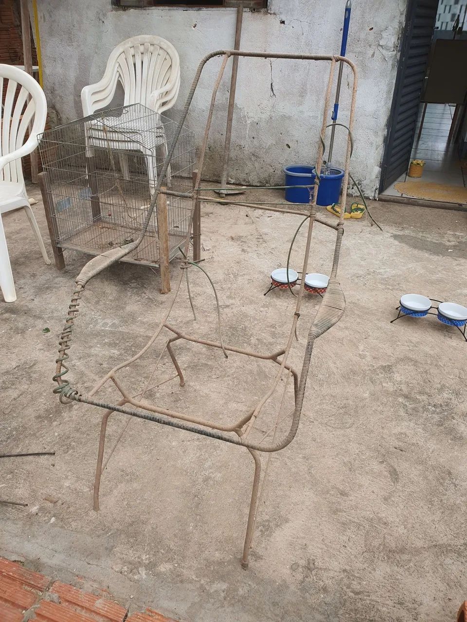 Estrutura de Cadeira de Fio - Racks e Painéis - Núcleo Habitacional ...