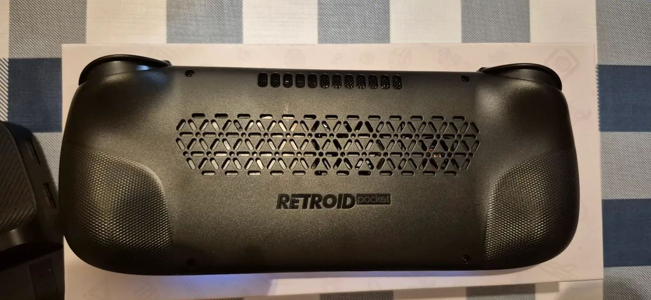 Retroid Pocket 5 com dock - Consoles de Vídeo Game - Centro, São José ...