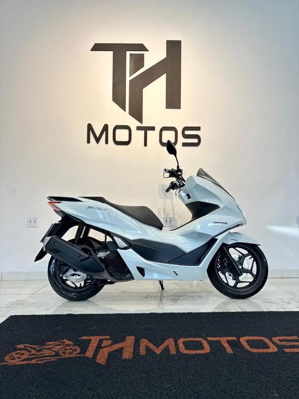 Motos HONDA PCX 2024 no Brasil