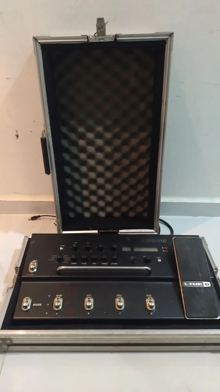 "pedaleira" - Instrumentos musicais no Brasil