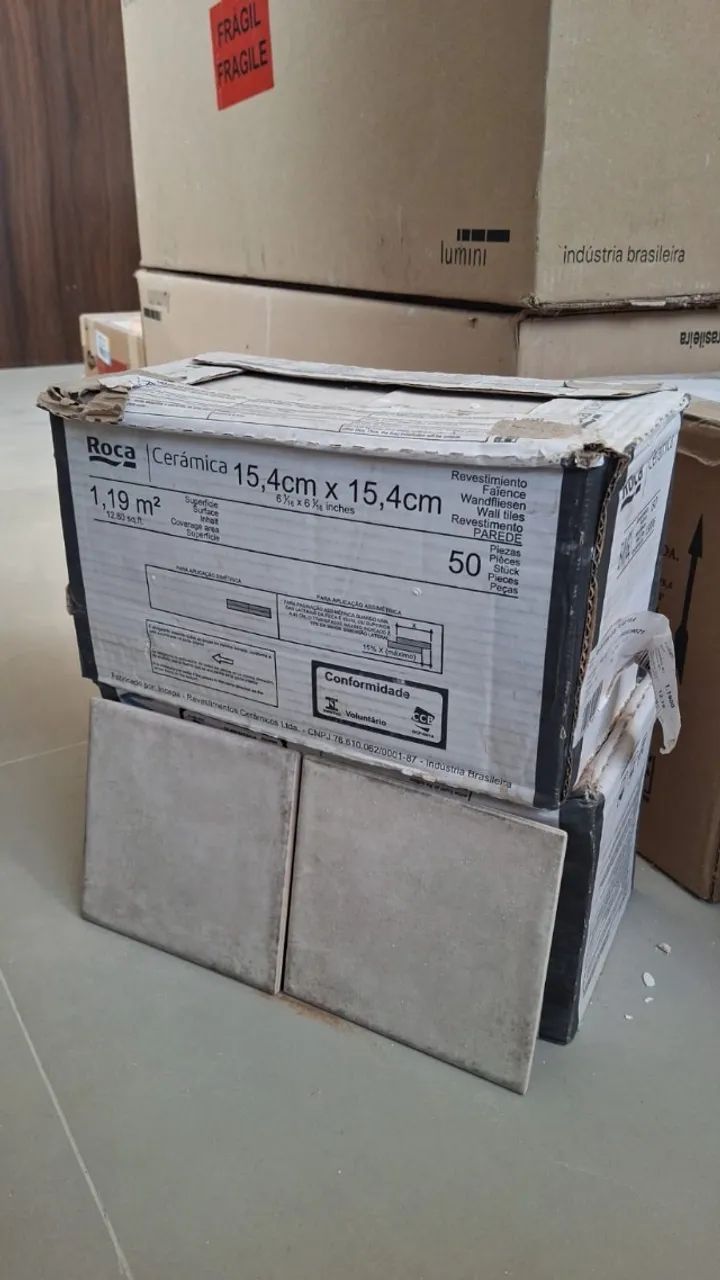 Revestimento Cinza Brilho 15,4x15,4 Roca Olaria - Pisos e Revestimentos ...