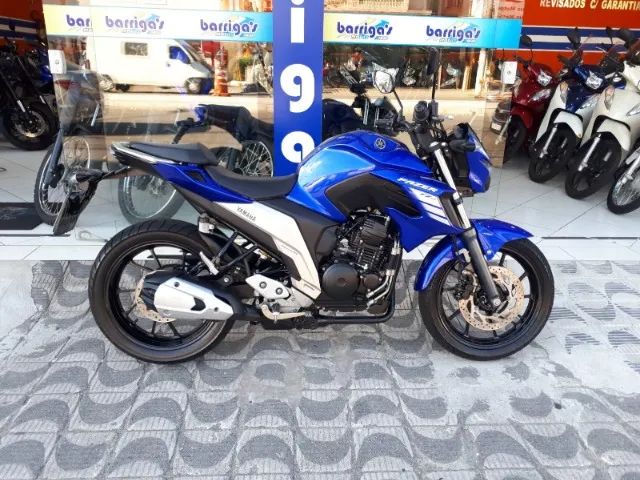 Motos YAMAHA FZ25 no Brasil
