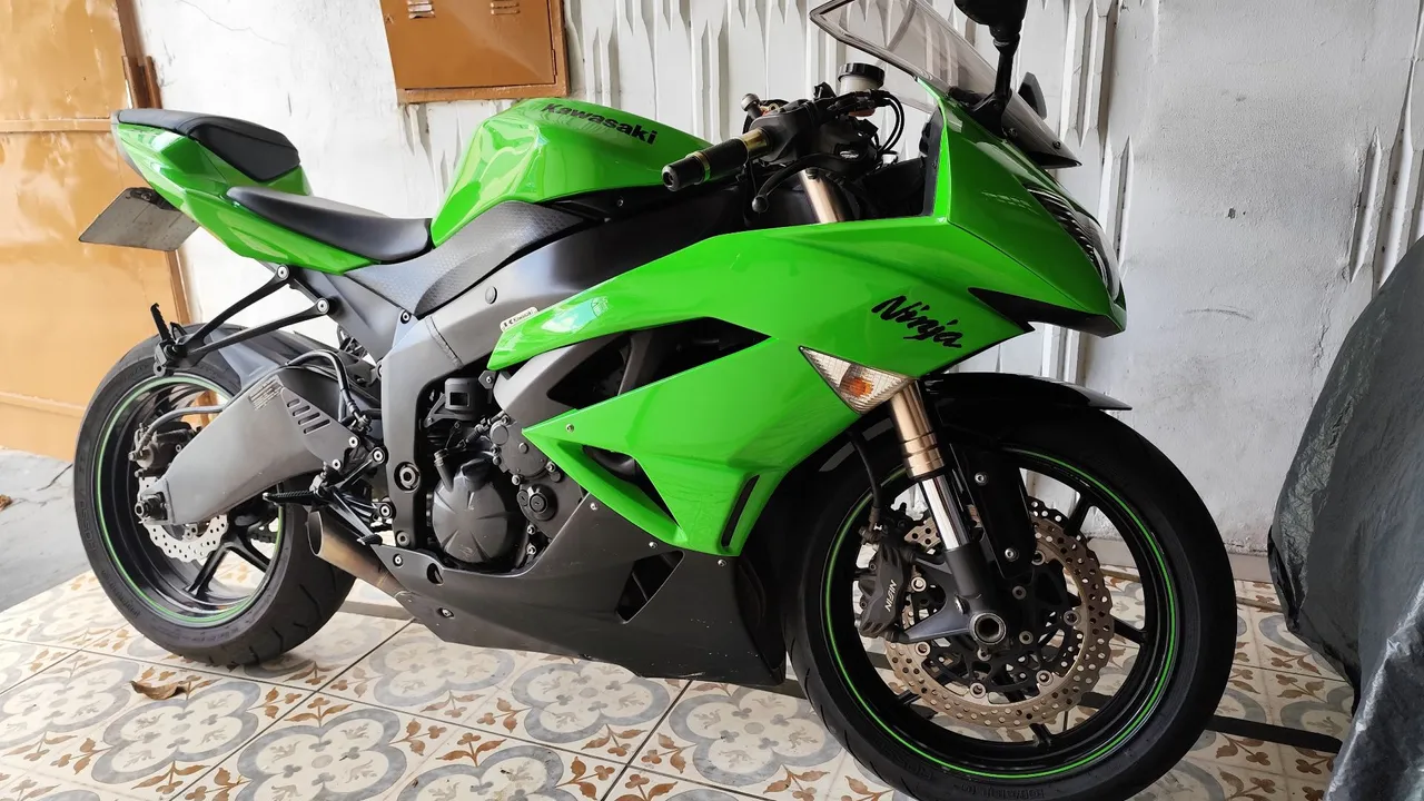 Motos KAWASAKI NINJA ZX-6R 600CC no Brasil