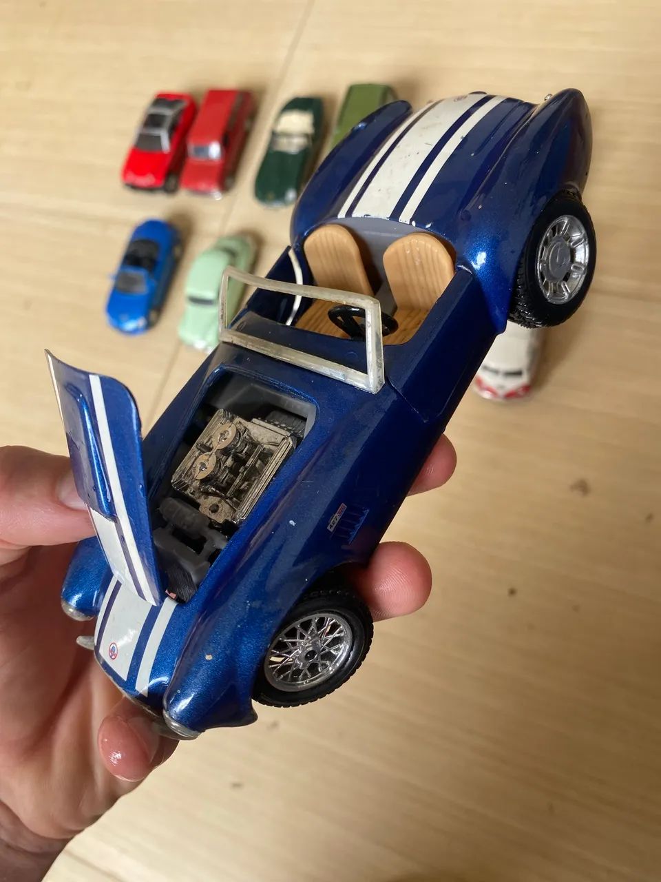 Miniatura Metal Shelby Cobra 427 1965 1/32 - Hobbies e coleções - Santa ...