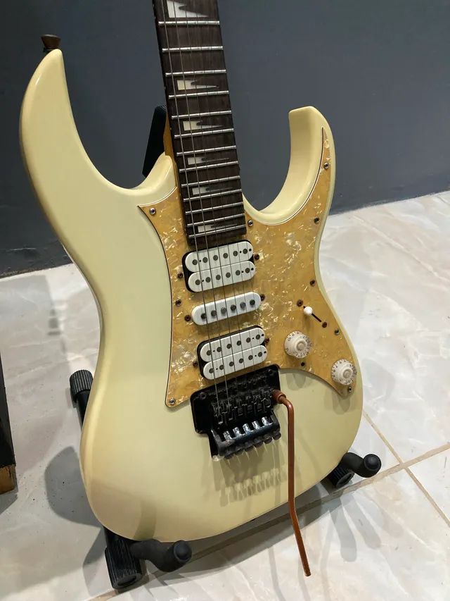 "guitarra mg 330" no Brasil