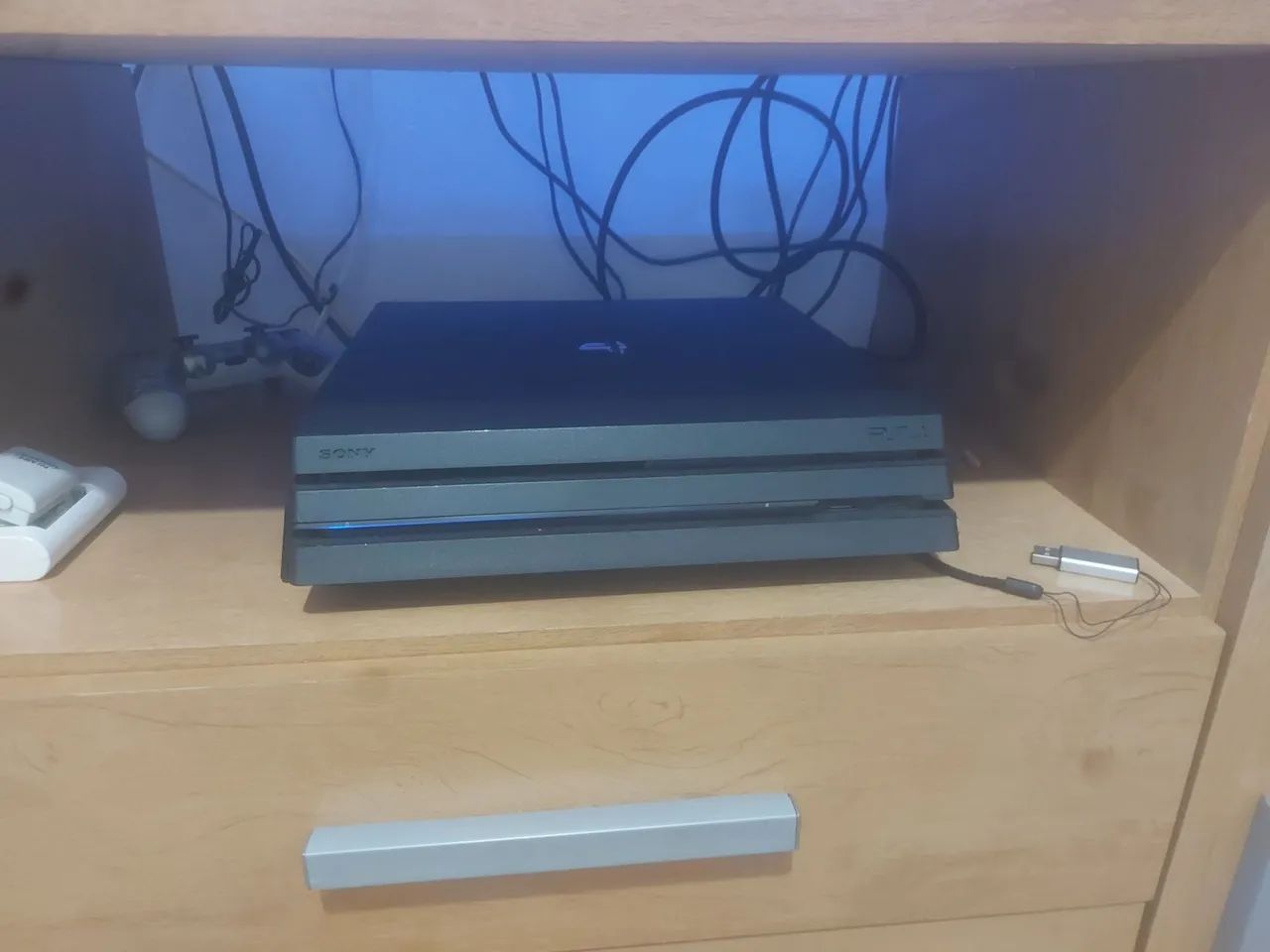 Playstation 4 Pro Gold hen des travado Consoles de Video Game Vila Matilde Sao Paulo 1369896605 OLX