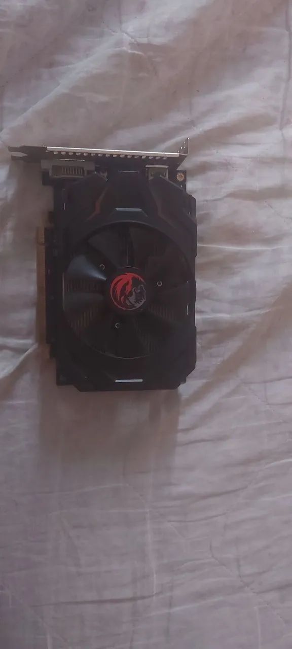 Placa de vídeo AMD Radeon R7 200 Series - Placas de Vídeo - Jardim ...