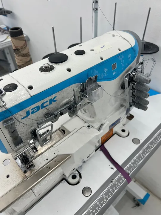 "maquina de costura colarete industrial" no Brasil