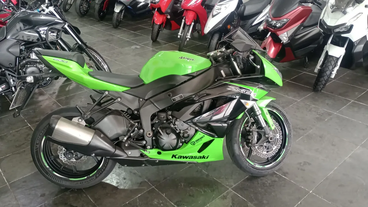 Motos Kawasaki Ninja ZX-6R 600CC no Brasil