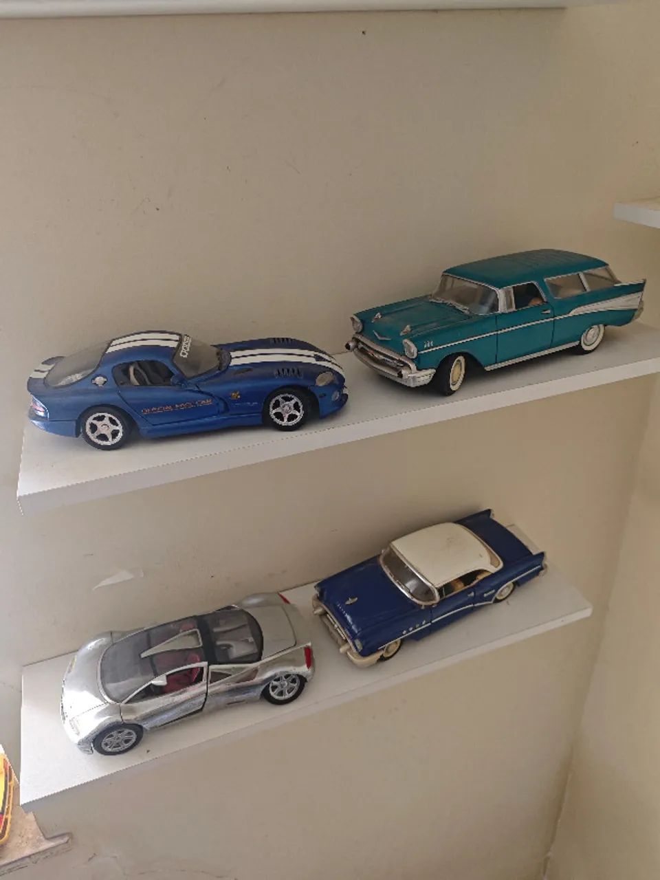 COLEÇÃO 14 CARROS MINIATURA DIECAST 1/18 e 1/16 MAISTO - Hobbies e ...