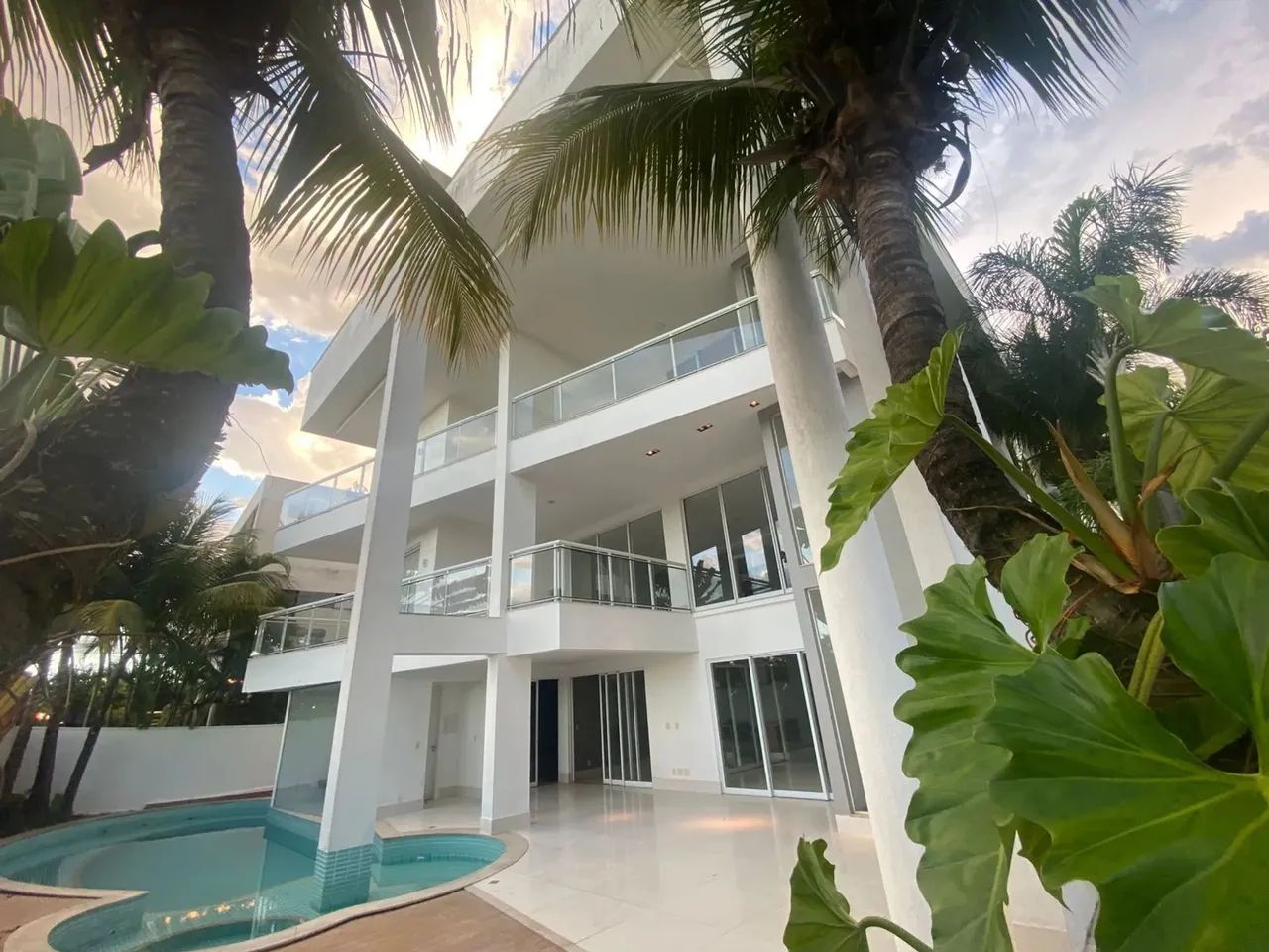 Casa em condominio fechado para alugar - Alphaville Flamboyant ...