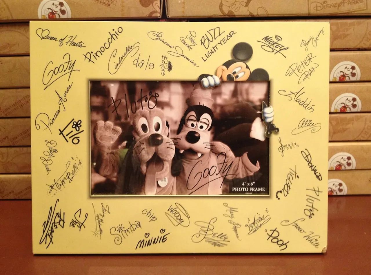 Quadro Original Disney - Edição Limitada com Autógrafos dos Personagens ...
