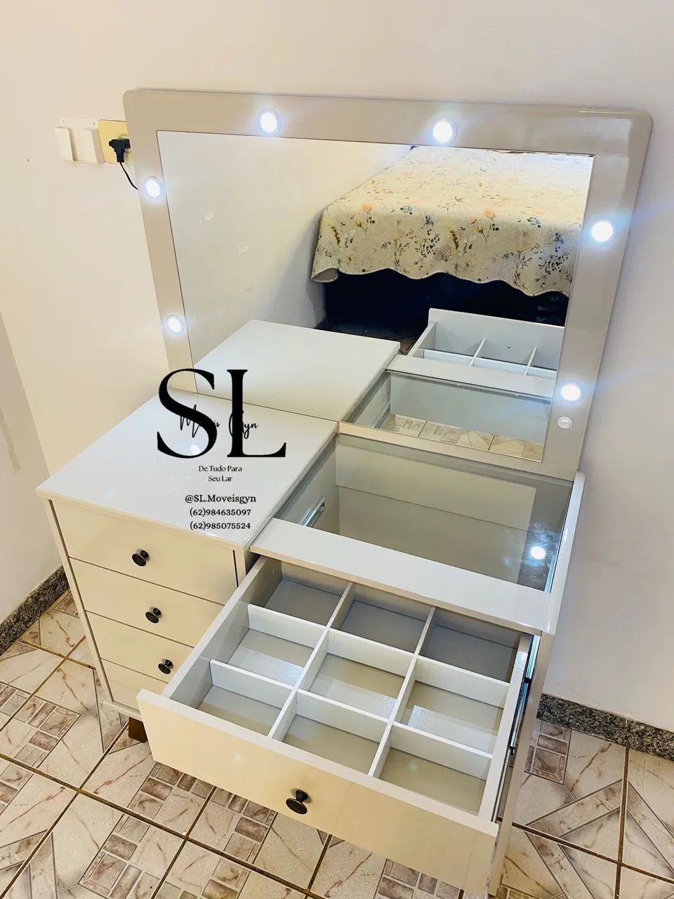 Penteadeira Mel com espelho e Led - Escrivaninhas e Penteadeiras ...