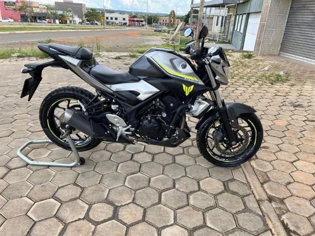 Motos YAMAHA MT-03 2017 no Brasil