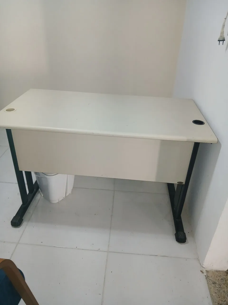 "mesa de escritorio simples" no Brasil