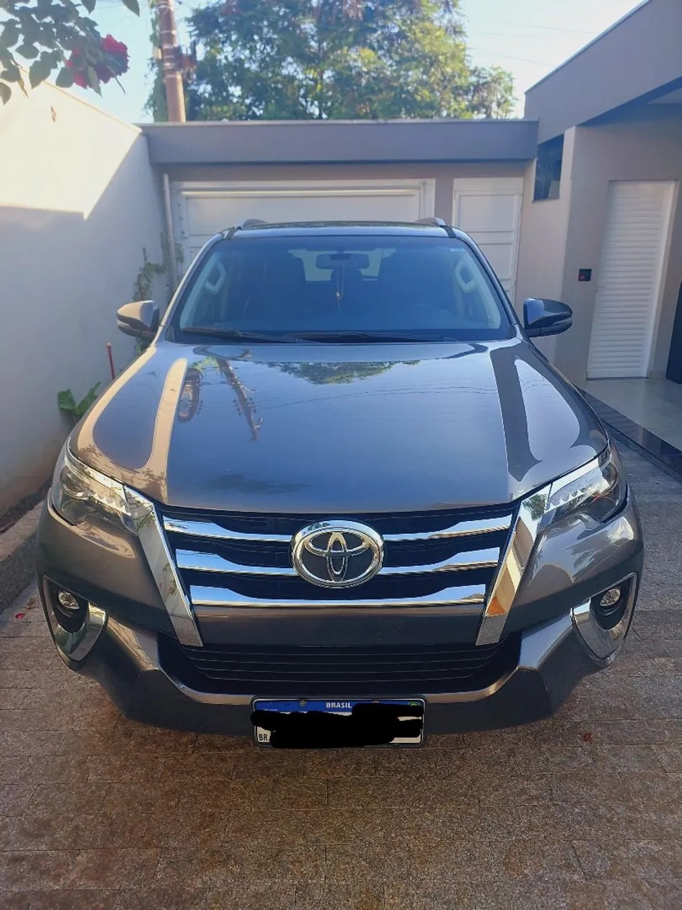 TOYOTA HILUX SW4 SRX 4X4 2.8 TDI 16V DIES. AUT. Usados e Novos