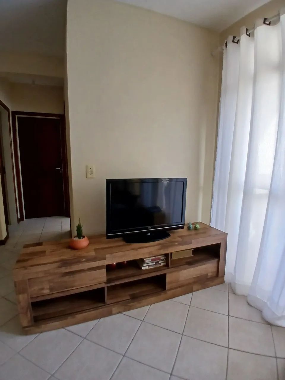 Rack para TV em MDF Amadeirado - Nogueira - Racks e Painéis - Coqueiros ...