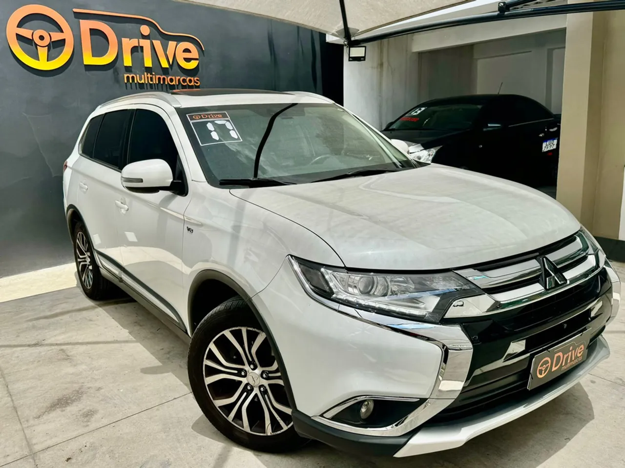 MITSUBISHI OUTLANDER Usados e Novos