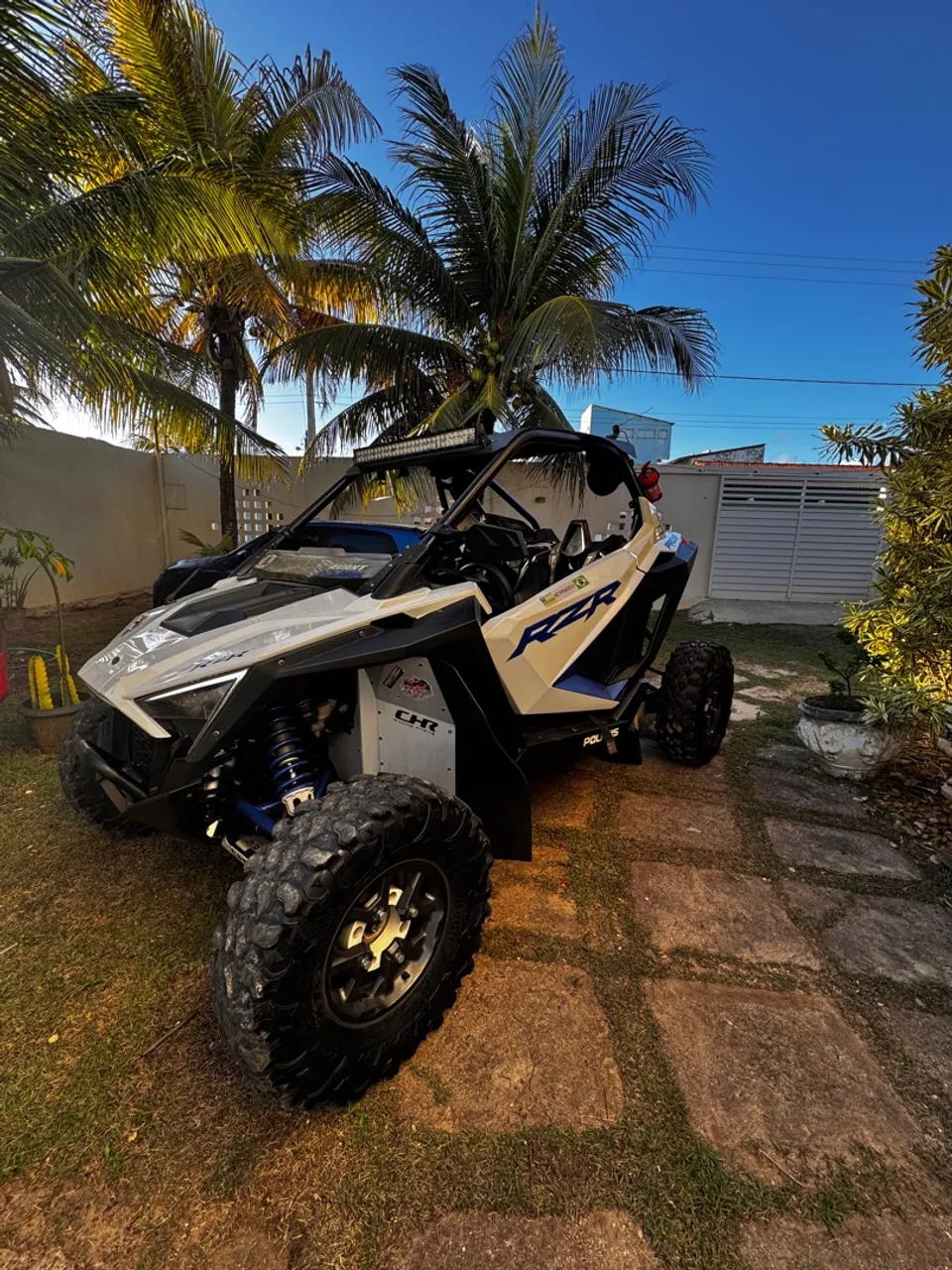 Motos Polaris RZR no Brasil