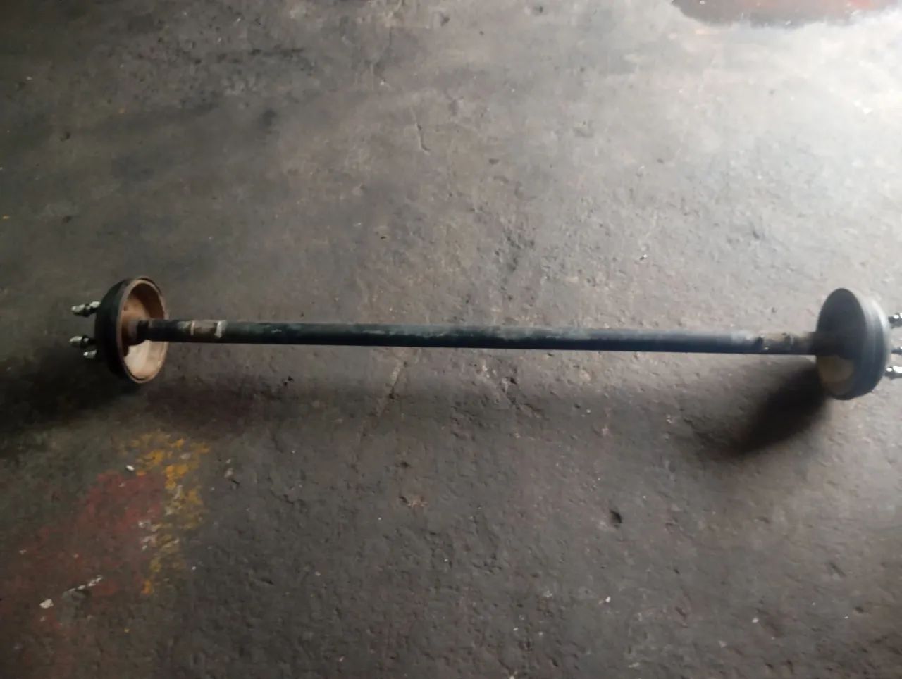 Eixo para carretinha com roda aro 17 - Carros, vans e utilitários ...
