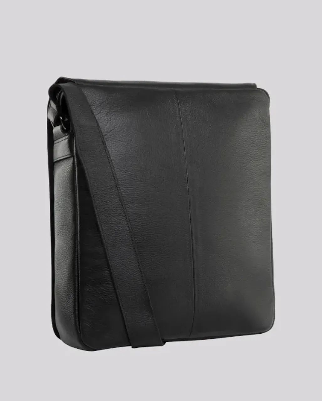 Bolsa Carteiro Vertical Bagaggio - Bolsas, malas e mochilas - Angelim ...